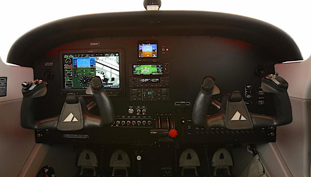 La EASA certifica el Piper Pilot 100i, específico para la formación de ...