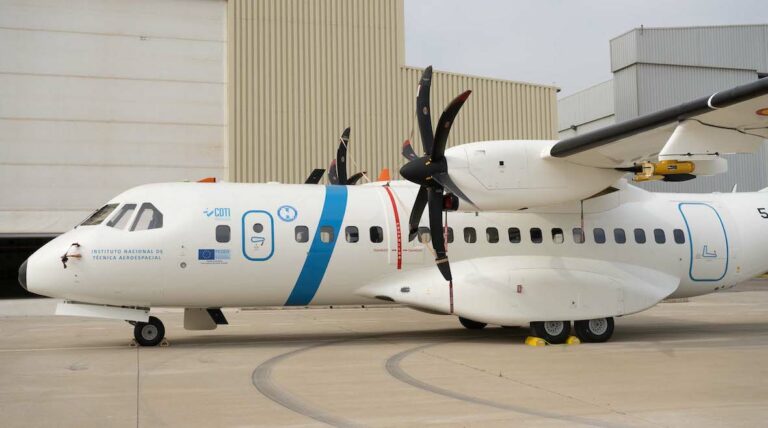 Presentación de la nueva Plataforma Aérea de Investigación del INTA ...