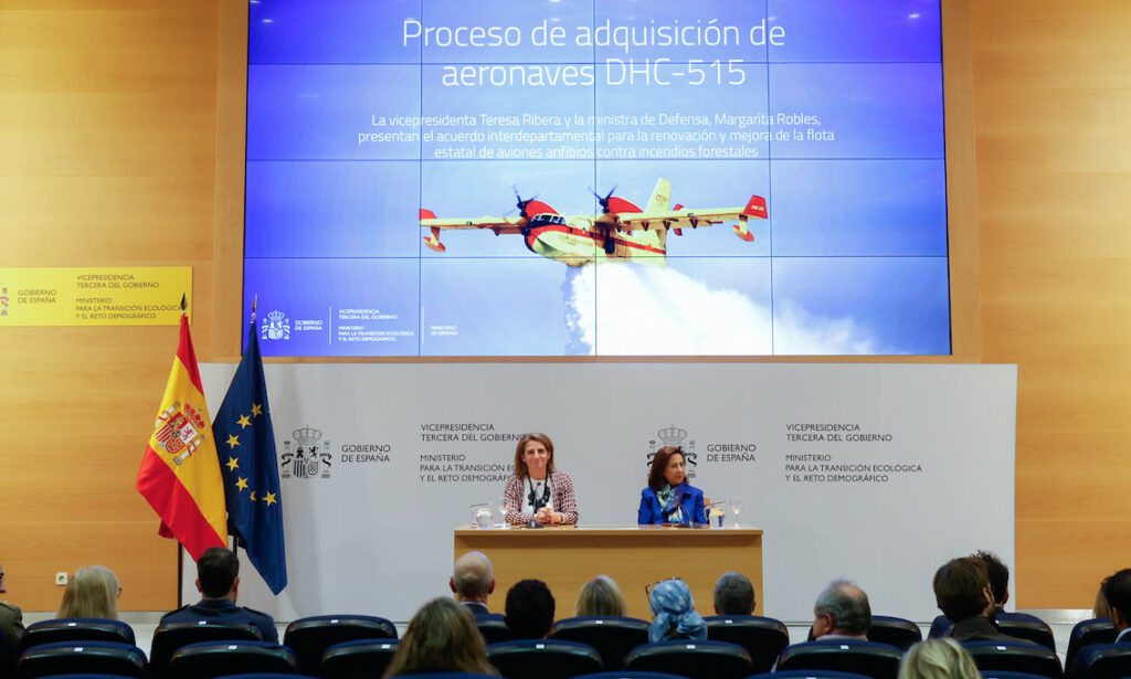 España compra siete hidroaviones De Havilland Canada DHC-515 para ...