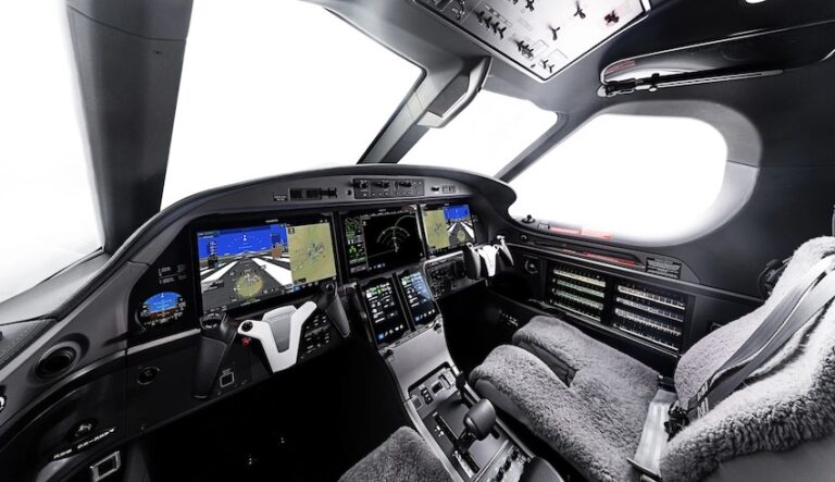 Pilatus lanza el PC-12 Pro, con mejoras en aviónica, seguridad y ...